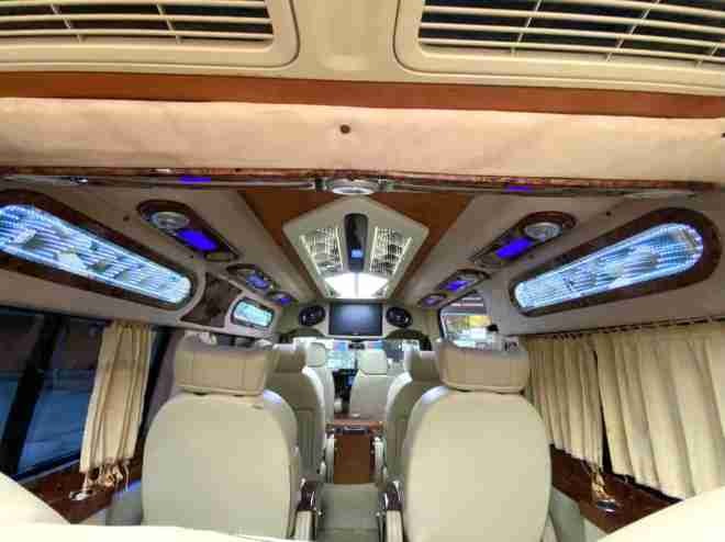 Ray Limousine Bus tickets booking online - Vexere.com